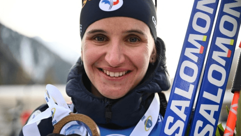 Julia Simon : Palmarès, Taille, Âge, Couple, Biathlon,